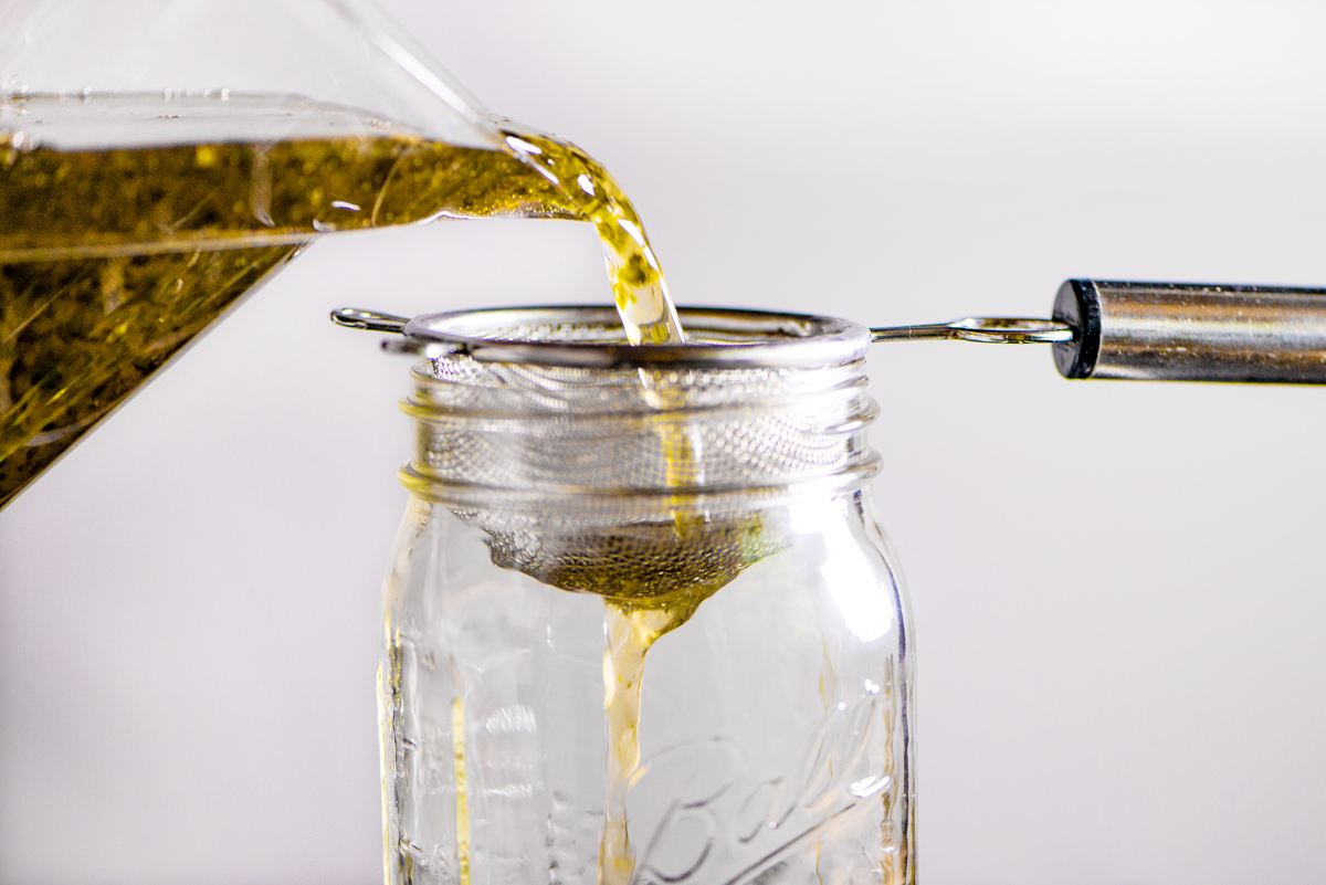 What Is Kratom Resin? Understanding This Extract